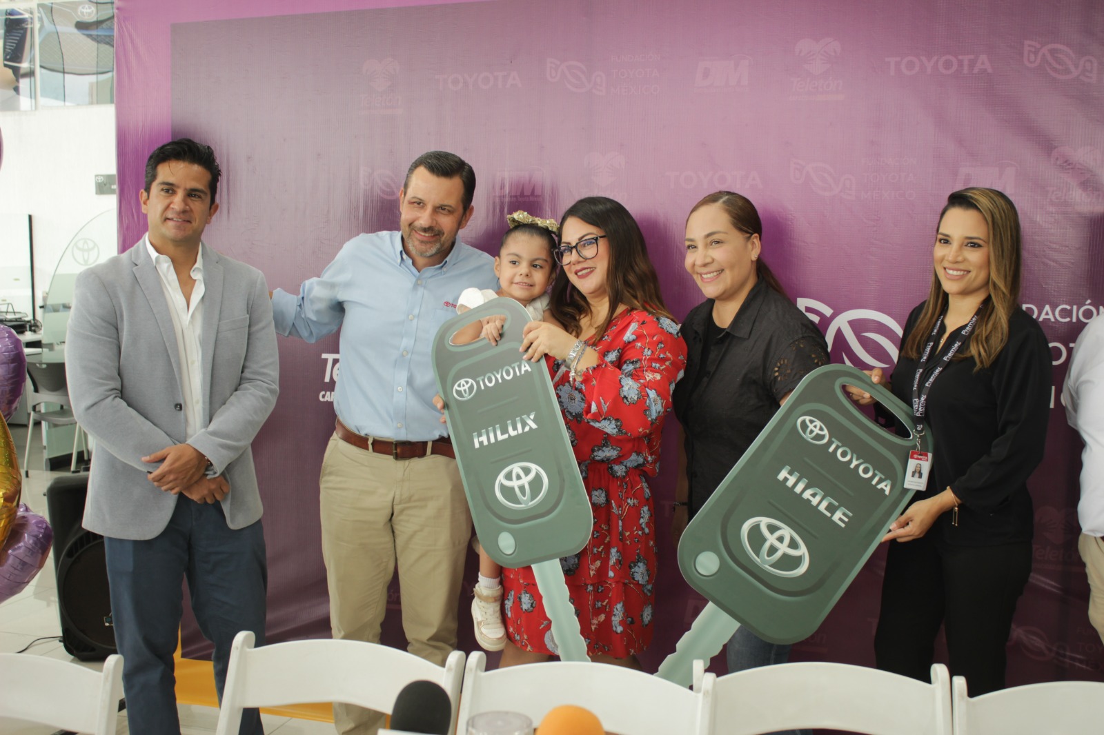 Fundación Toyota México refrenda su apoyo social y dona 2 camionetas al ...