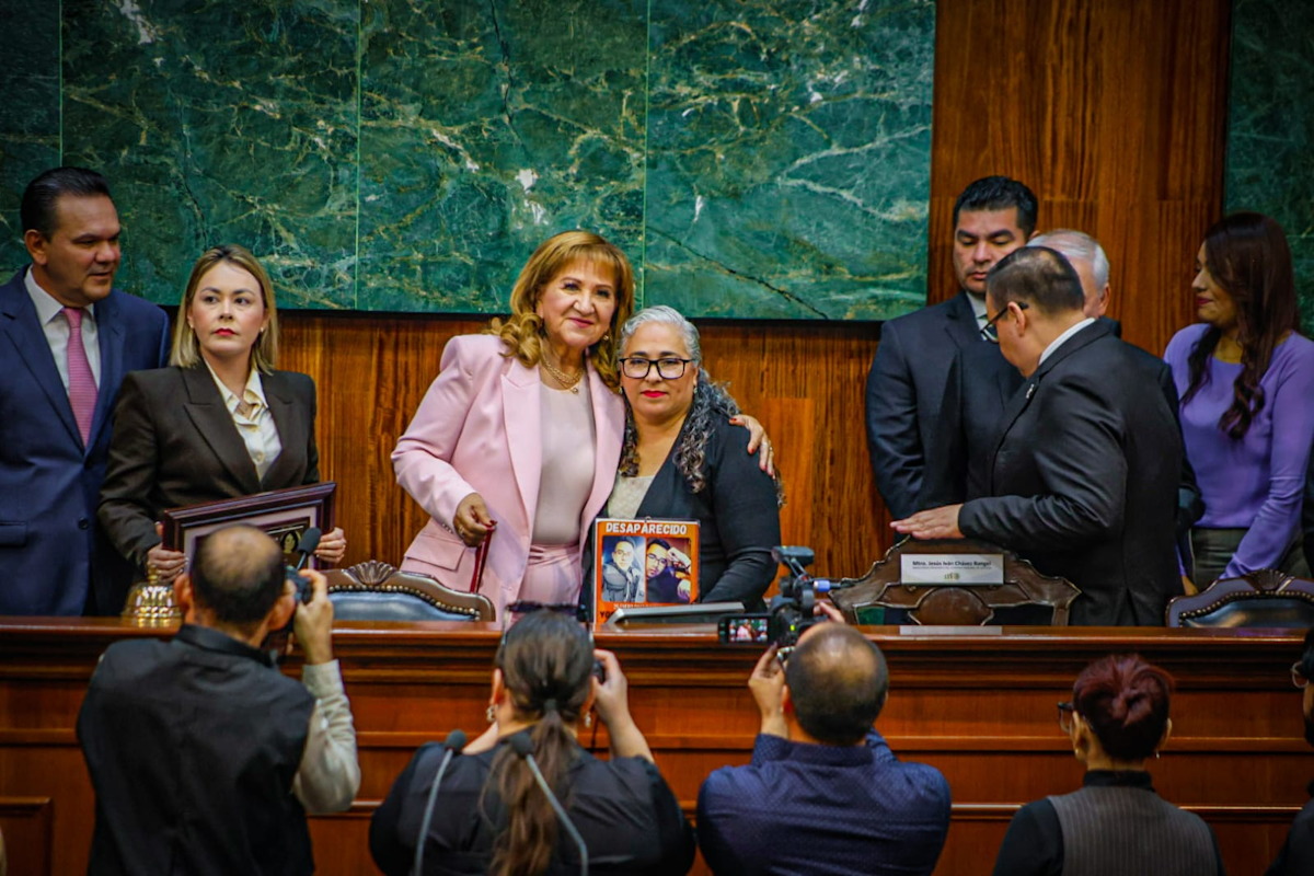 Entre el dolor y la lucha: María Isabel Cruz Bernal es reconocida con ...