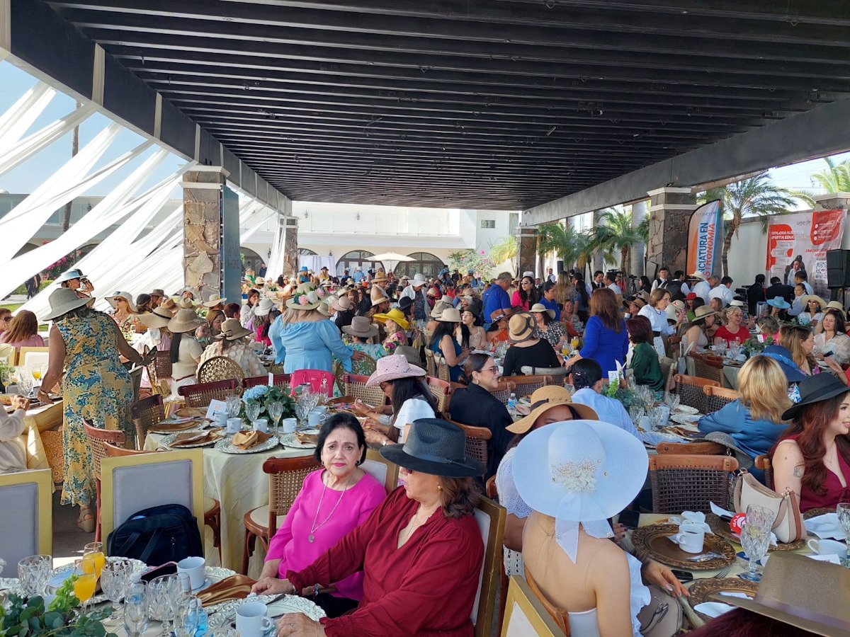 Rompe Récord de Asistencia el Spring Fashion Brunch & Pasarela con Causa en Los Mochis | Los ...