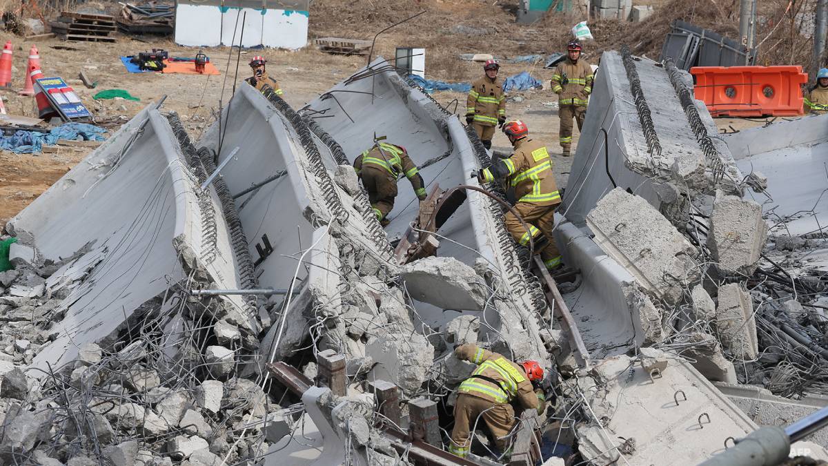 ¡Tragedia en Corea del Sur! 3 muertos y 5 heridos dejó colapso de puente en construcción | Los ...