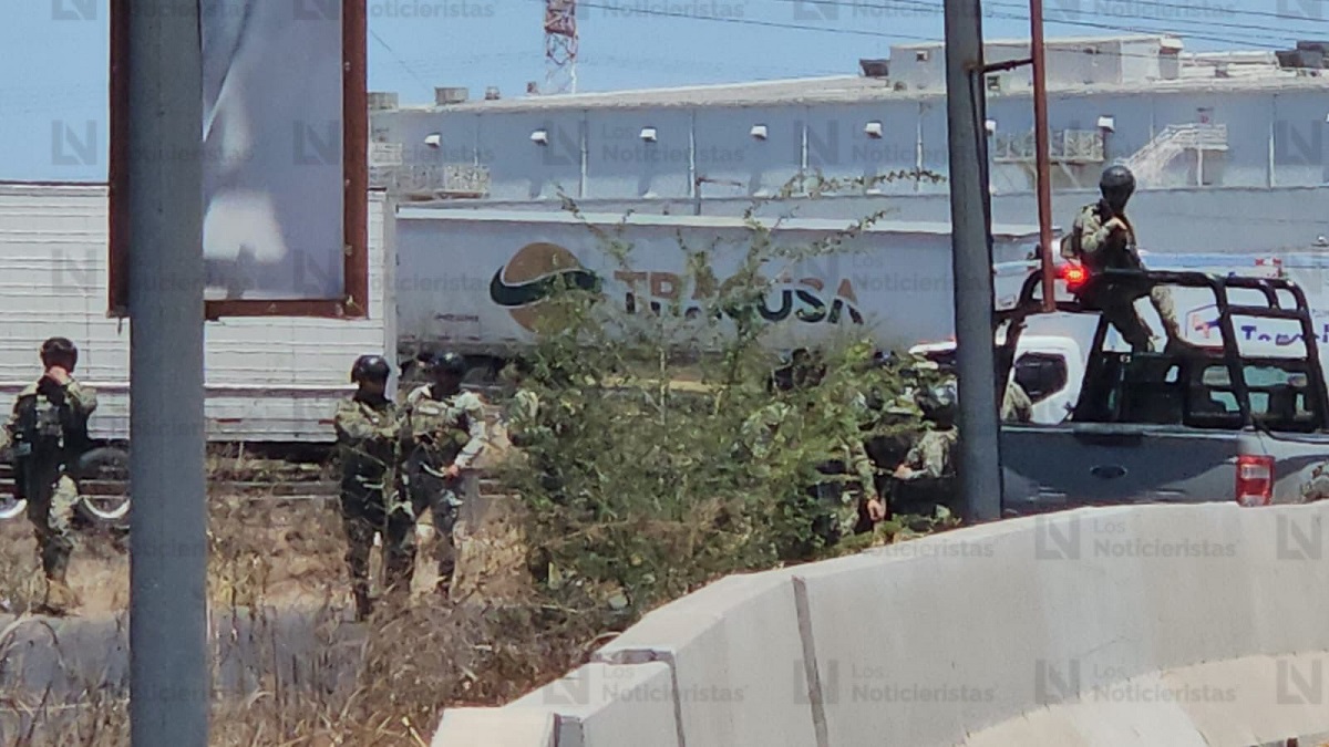 Balaceras al sur de Culiacán dejan vehículos, equipo táctico y civiles ...