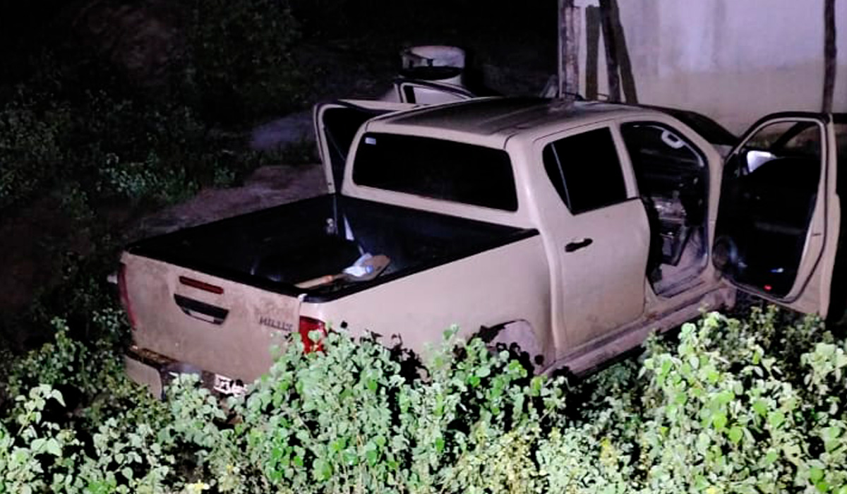 Recuperan en Cosalá camioneta que había sido despojada en Culiacán | Los Noticieristas