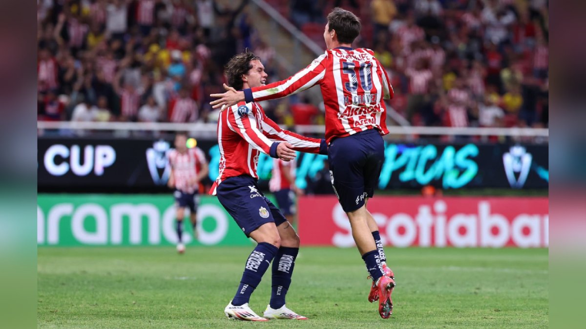 Las Chivas derrotan al América en la ida a los 8vos de final de la Copa de Campeones de la ...