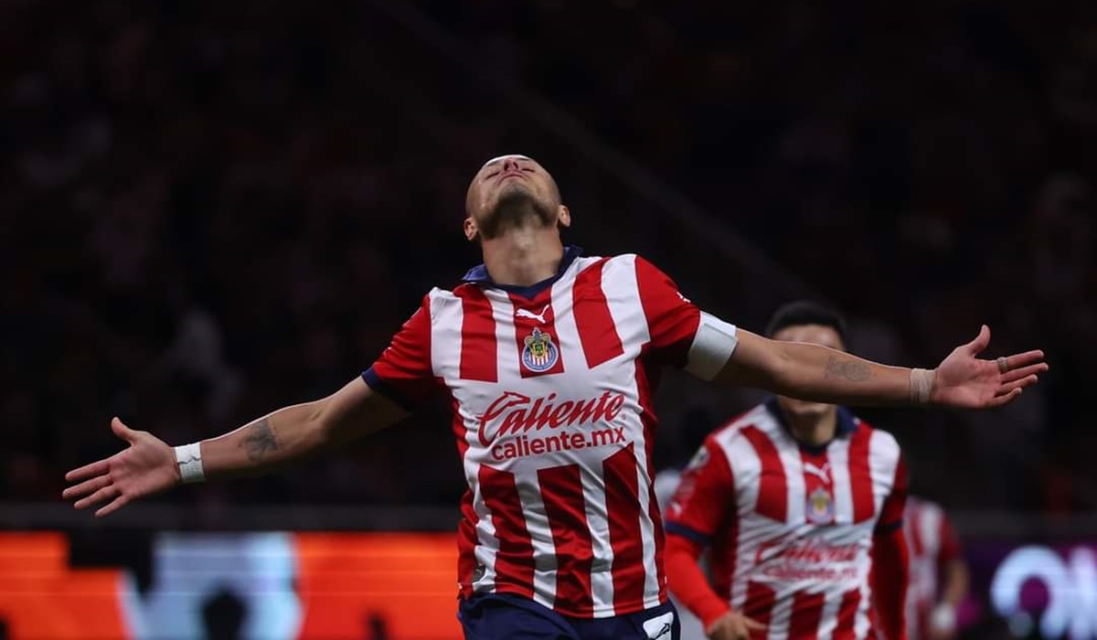 Chivas aprovecha la mala racha de Puebla y saca tres puntos con gol de ...