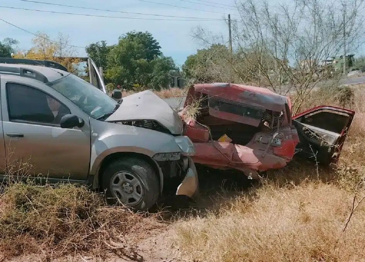 Choque sobre la Calle 300, en Guasave deja un menor de edad lesionado | Los Noticieristas