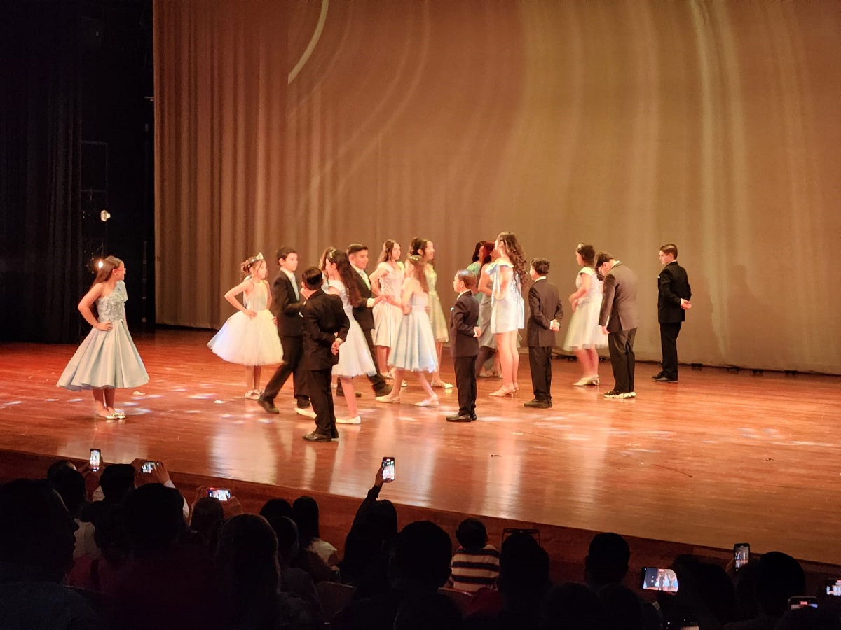 Concluye curso escolar CADI Las Américas con bailes, música y una gran ...