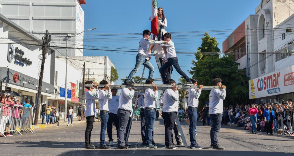 Técnica 94 y CETIS 68 ganan primer lugar en el desfile de la Revolución ...