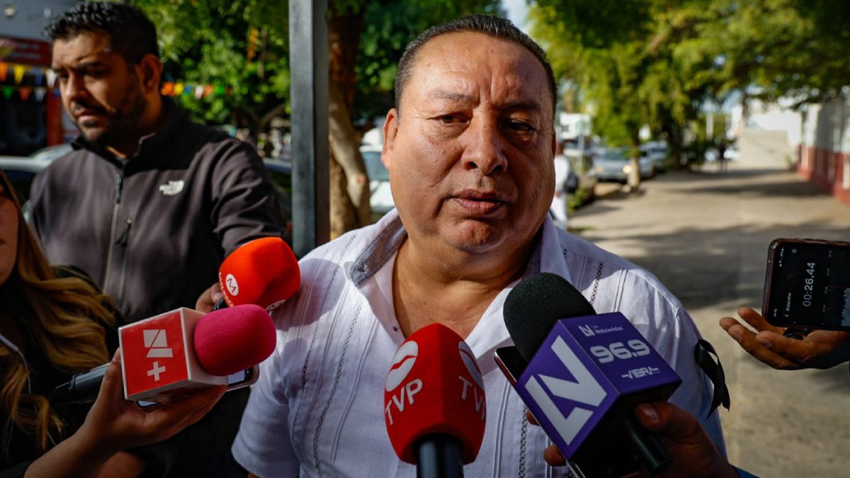 “Busquemos la paz desde cada hogar y desde cada escuela”; director tras homenaje a Alexander ...