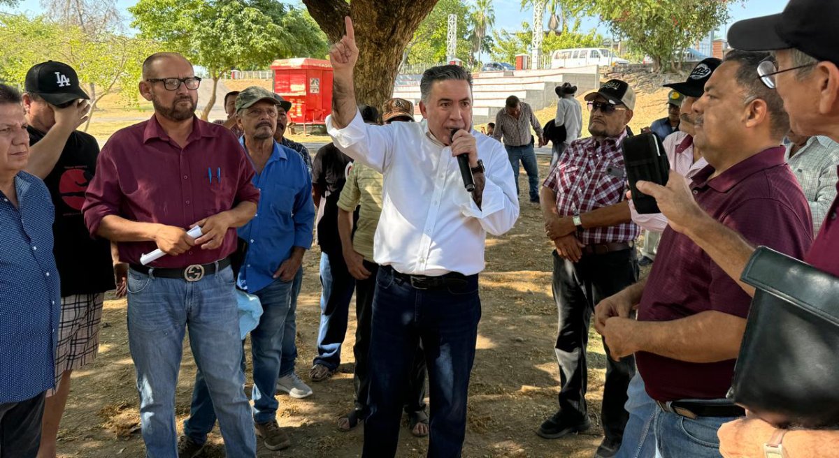 Enrique Inzunza se reúne con músicos de Culiacán a la orilla del río ...