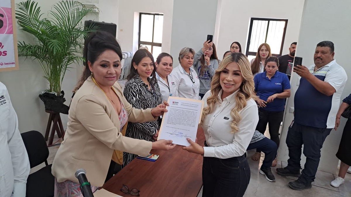 “El compromiso es atender a todos los mocoritenses”: Enrique Parra recibe su constancia como ...