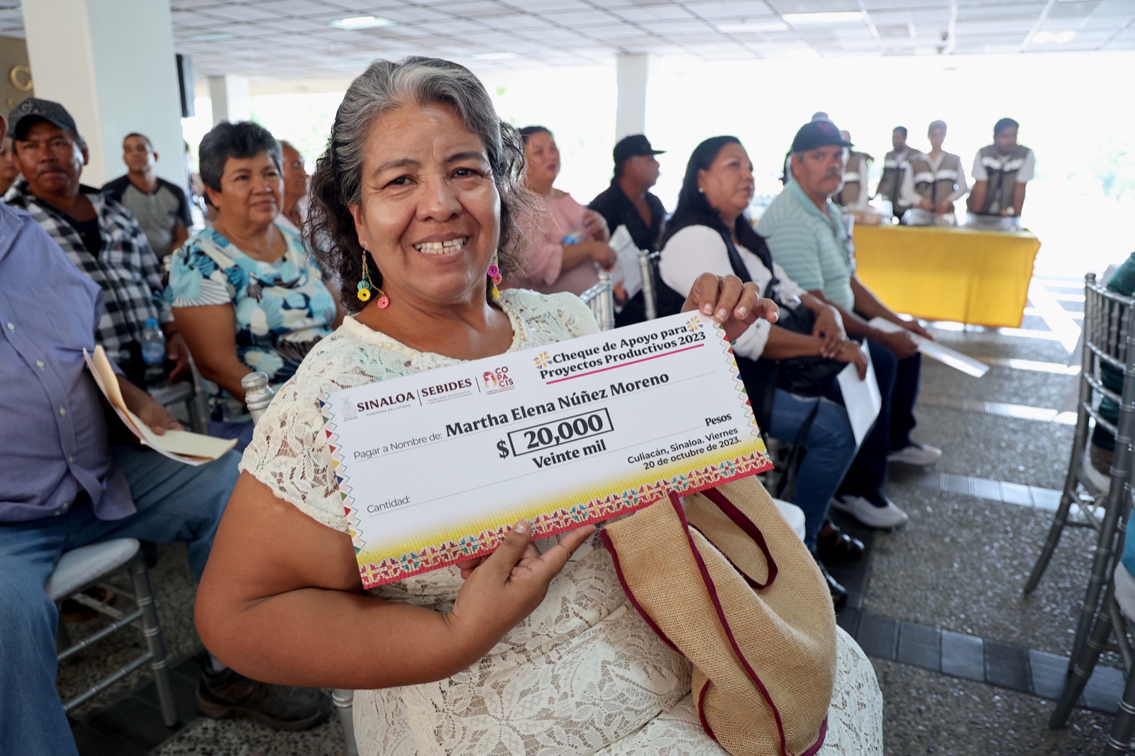 Sebides y Copacis entregan cheques a 101 proyectos productivos de ...