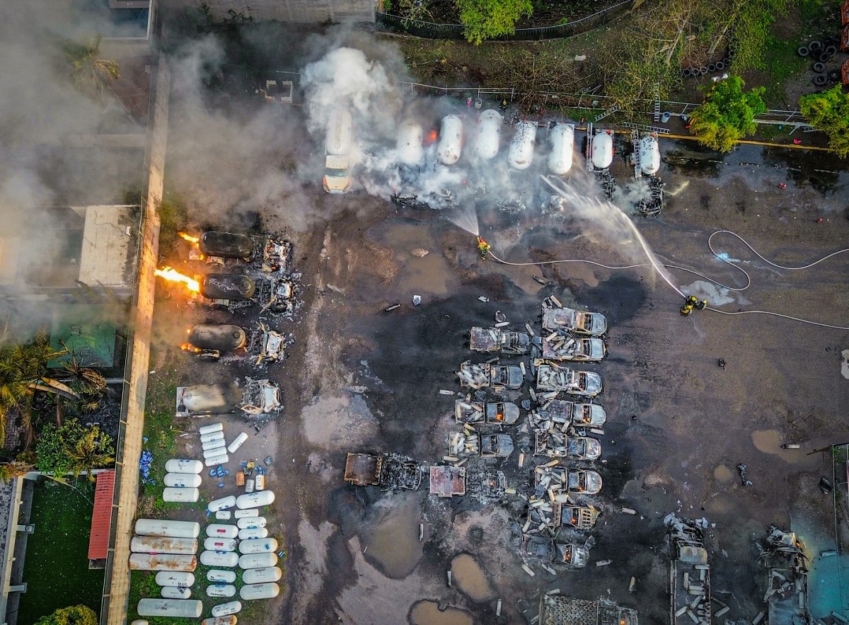 Se incendia y explota planta de gas LP en Juntas del Humaya en Culiacán ...