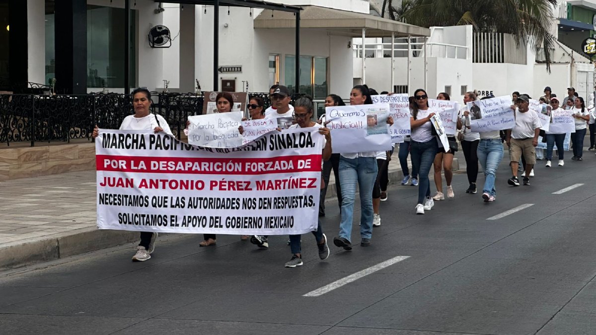 ¿Dónde está? Familiares y amigos de José Antonio Pérez marchan en ...
