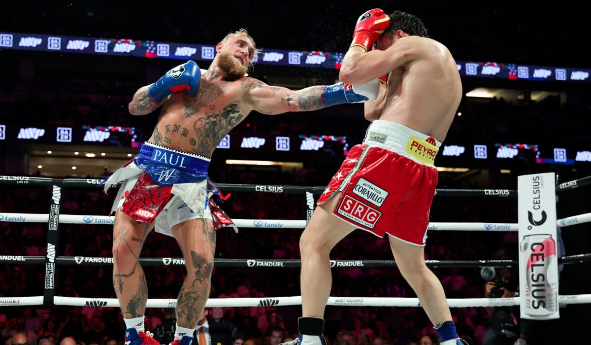 Jake Paul derrota a Julio César Chávez Jr. en combate desconcertante