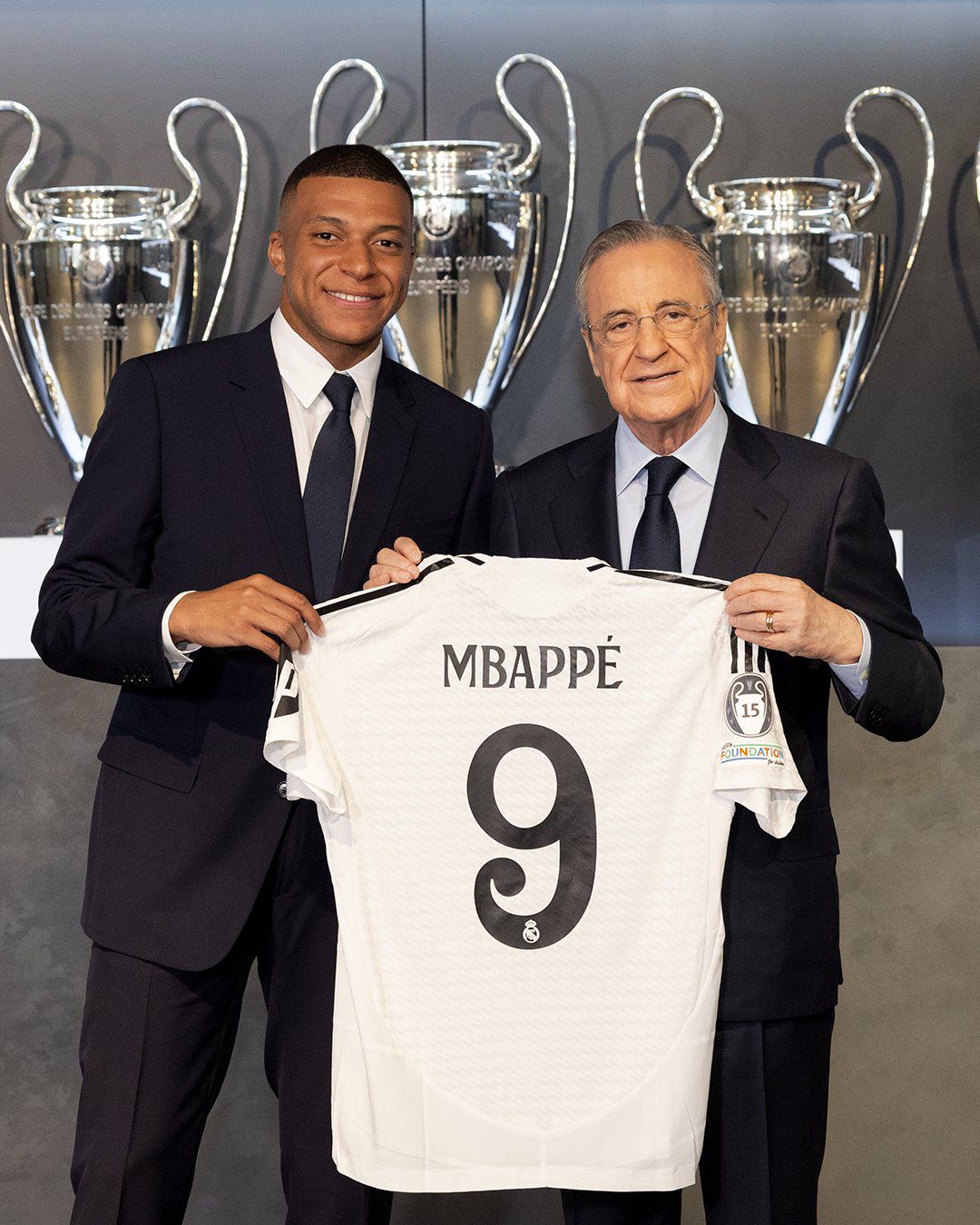 Kylian Mbappé es presentado oficialmente por el Real Madrid en el ...