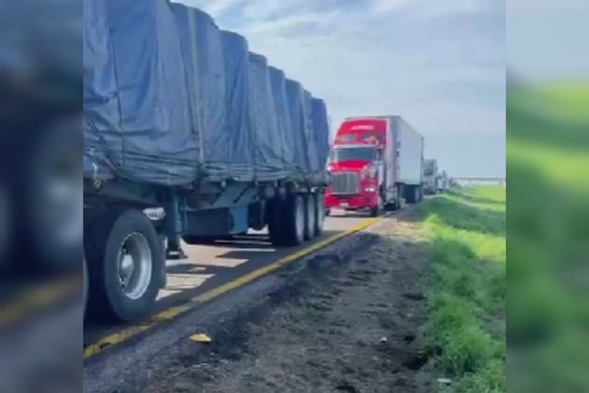 Reabren circulación en ambos carriles de la maxipista Mazatlán-Culiacán tras volcadura de ...