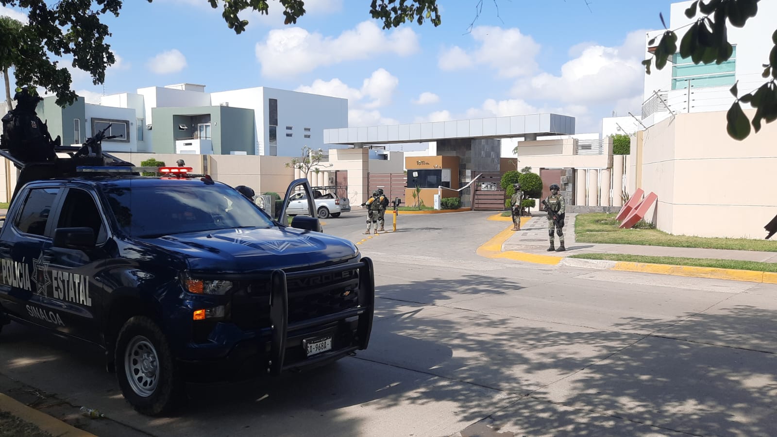 ¡Por aire y tierra! Ejército realiza fuerte operativo en privada del ...