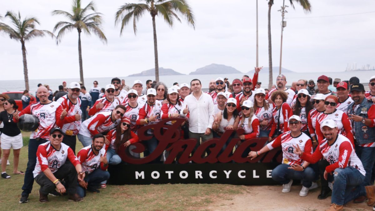 Rugen los motores de 300 motociclistas en la 8va Rodada Nacional de ...