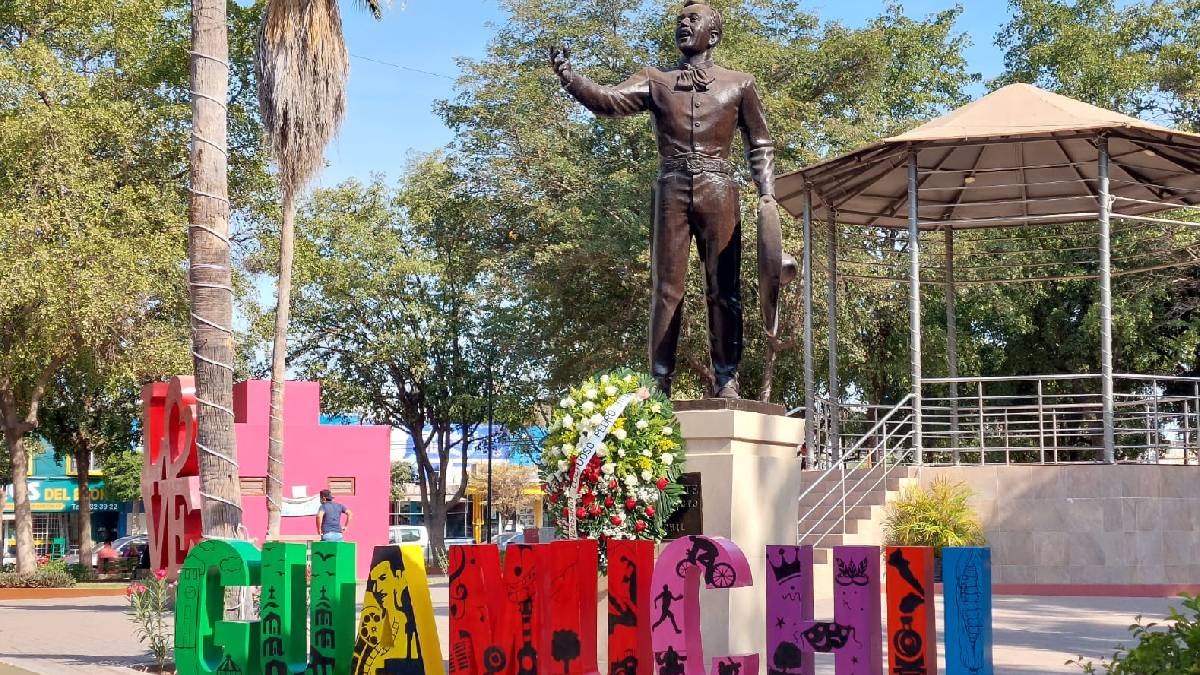 Guamúchil honra a Pedro Infante en su 68 aniversario luctuoso; sin ...