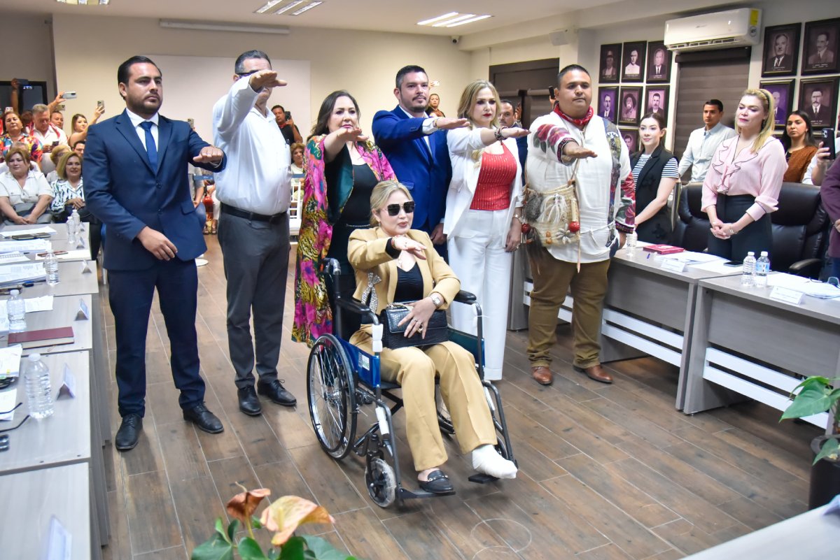 ¡Píquenle a trabajar! Rinden protesta los 7 síndicos de Ahome durante ...