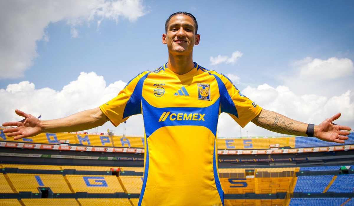 Uriel Antuna ya es nuevo jugador de los Tigres UANL