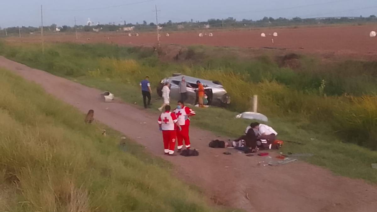 Volcadura en Guasave deja a dos mujeres lesionadas | Los Noticieristas